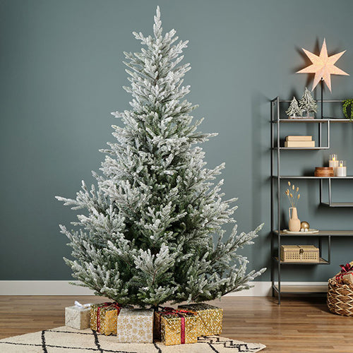 Snowy Christmas Trees | Christmas Lights And Trees ...