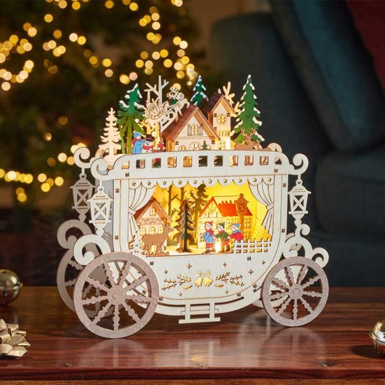 InLit Christmas Carriage – ChristmasLightsandTrees.com